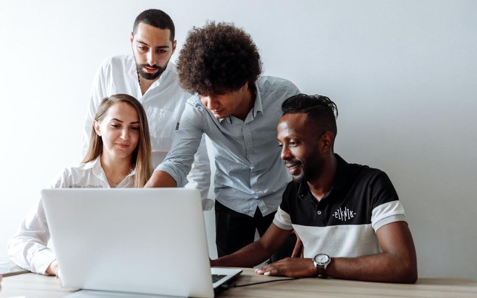 Profil, Keunggulan dan Informasi Perkuliahan Mander Portman Woodward ...